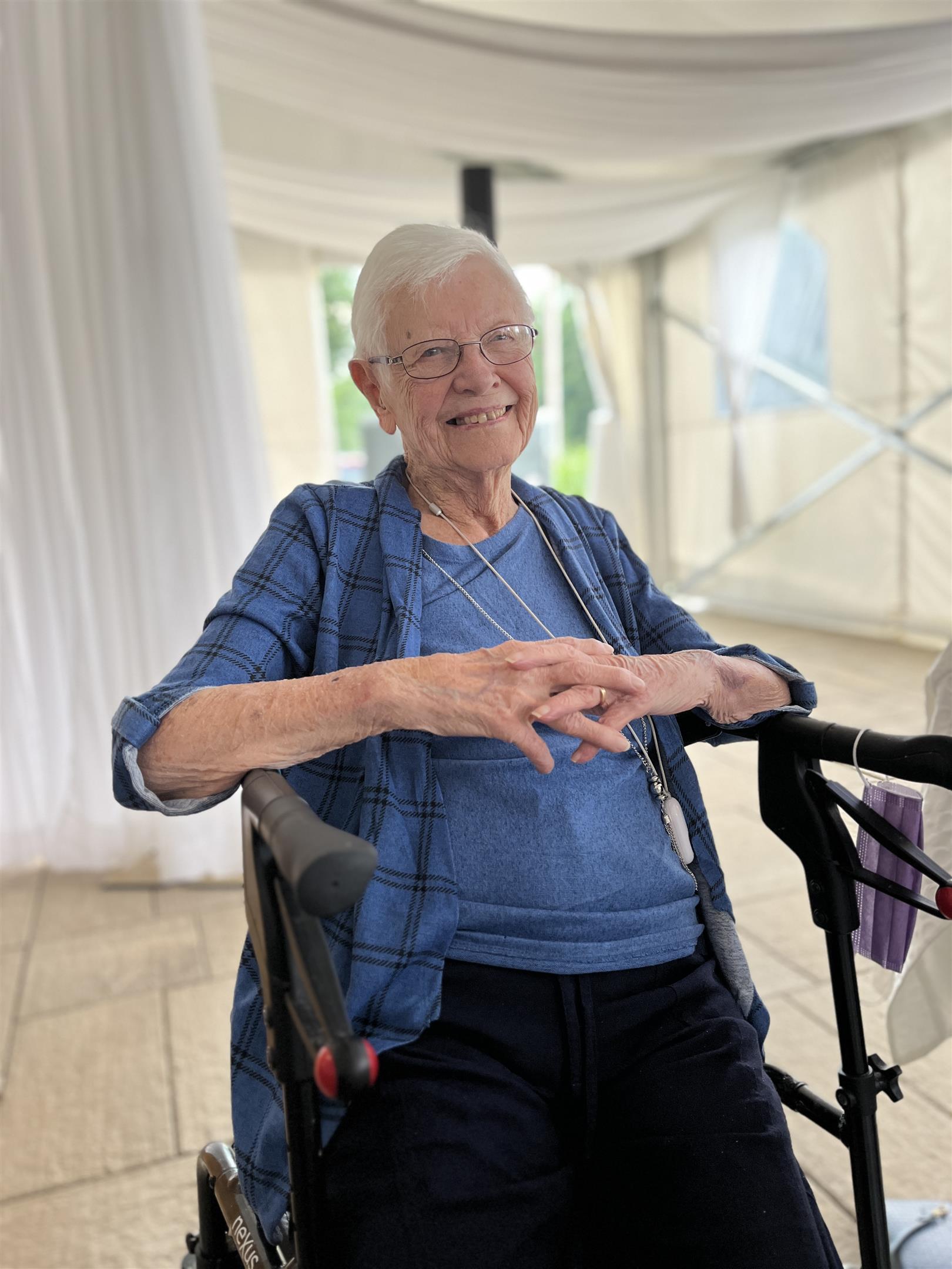 In Memory of Barbara Howard - First Tee – Prairies